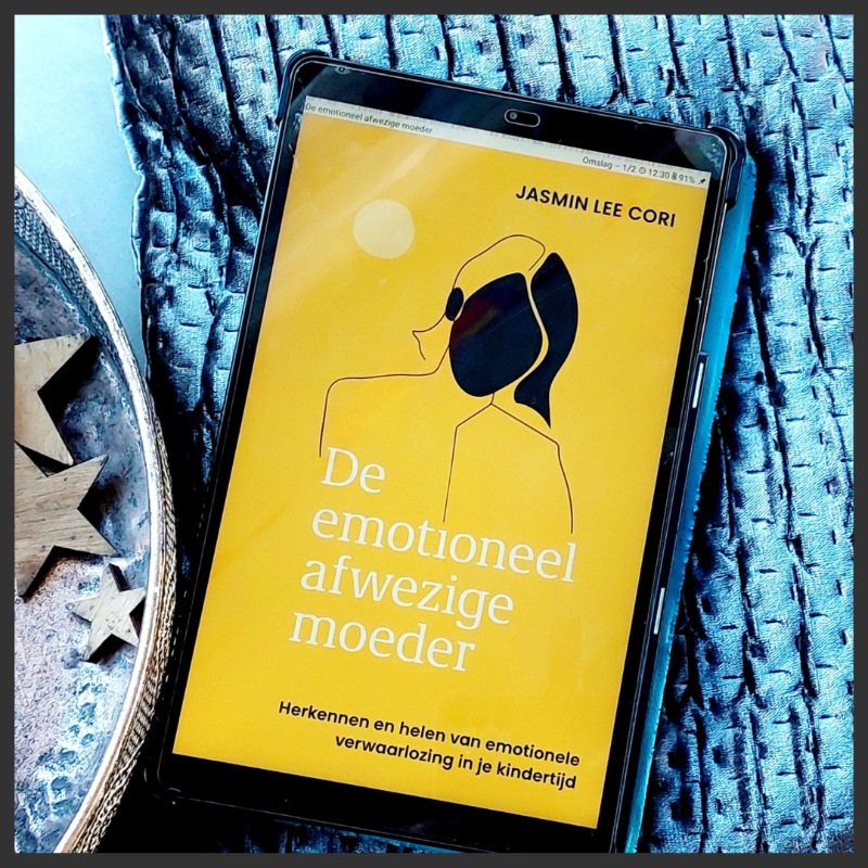 De emotioneel afwezige moeder | Therapeutisch | StoerLeesVoer