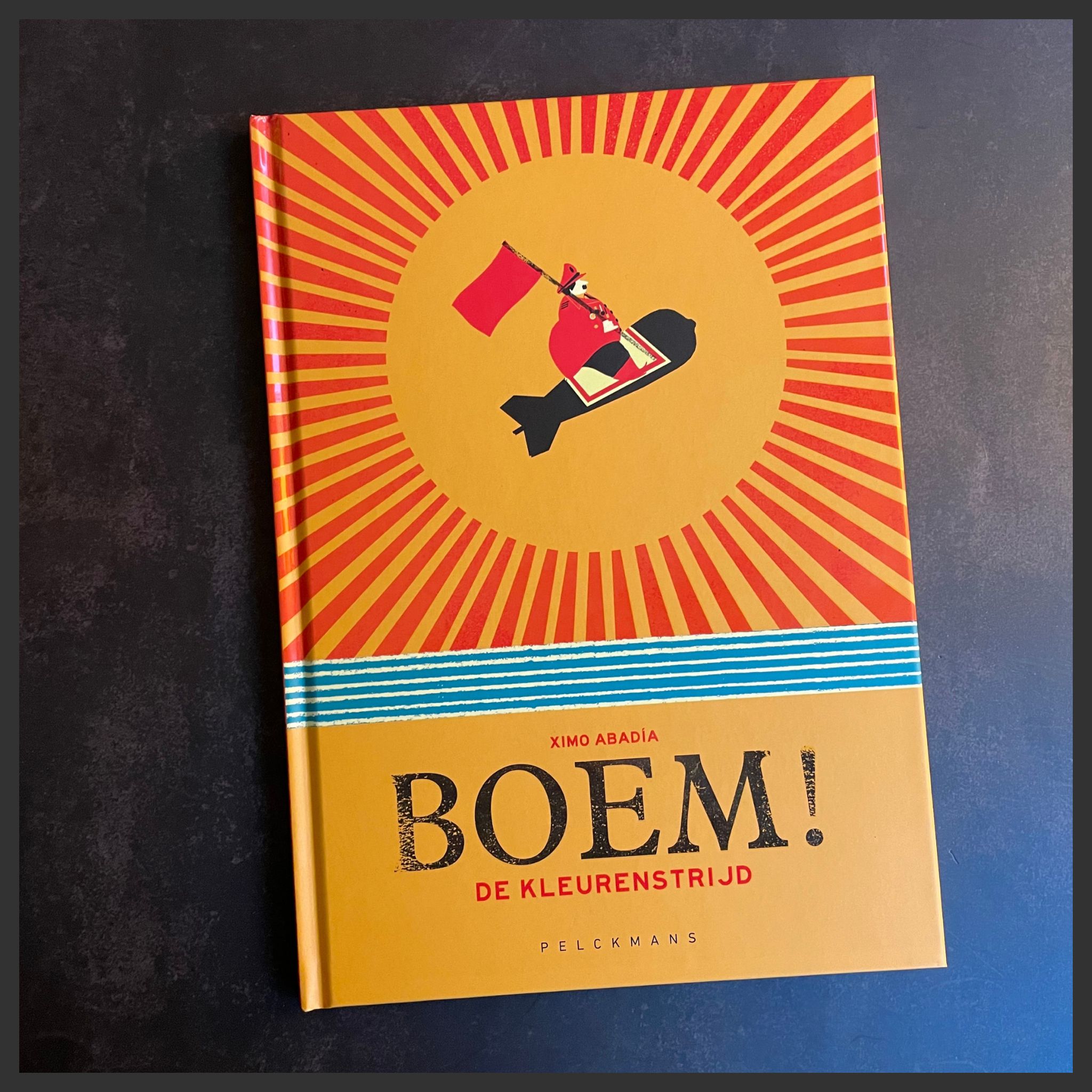 Boem de kleurenstrijd | Prentenboek oorlog | StoerLeesVoer