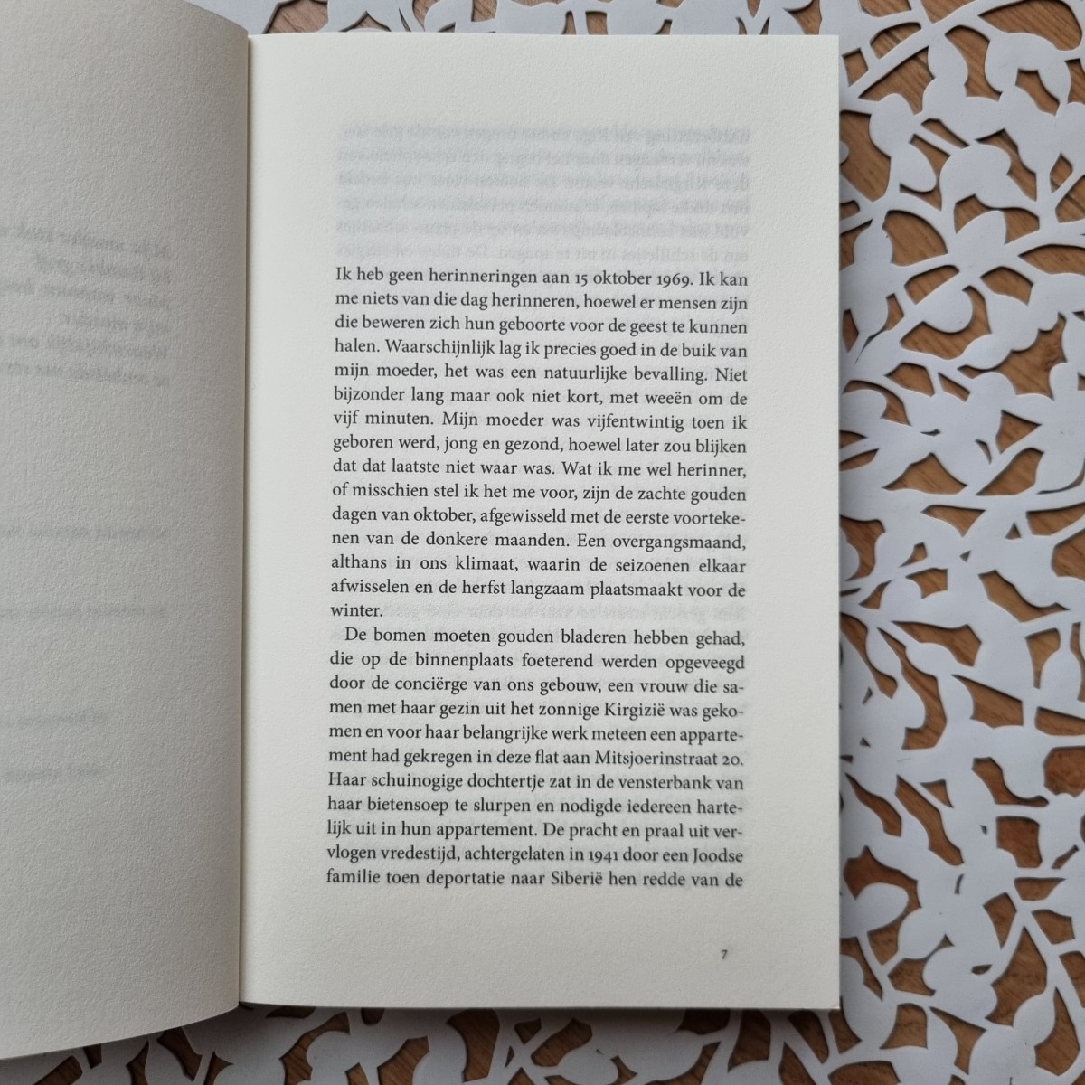 Moedermelk - Nora Ikstena | Literaire roman | StoerLeesVoer