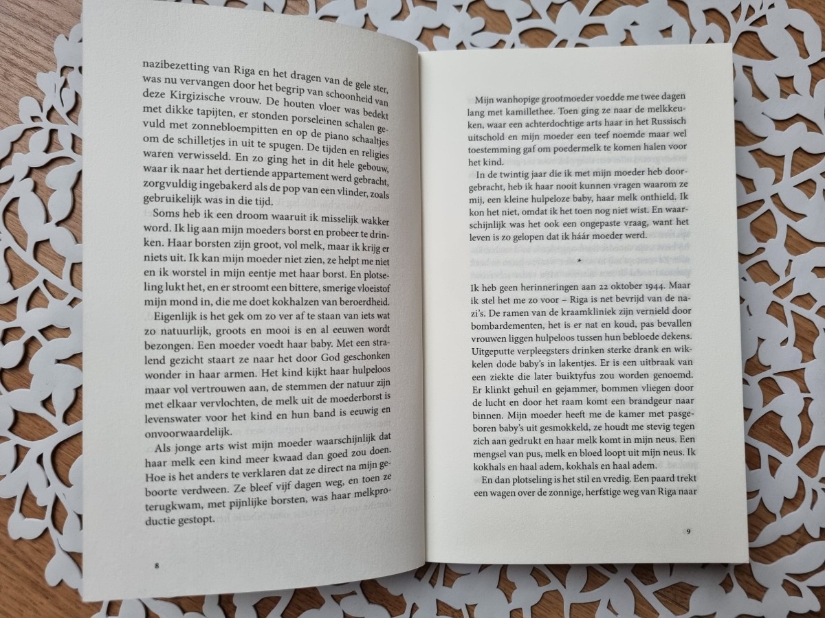 Moedermelk - Nora Ikstena | Literaire roman | StoerLeesVoer